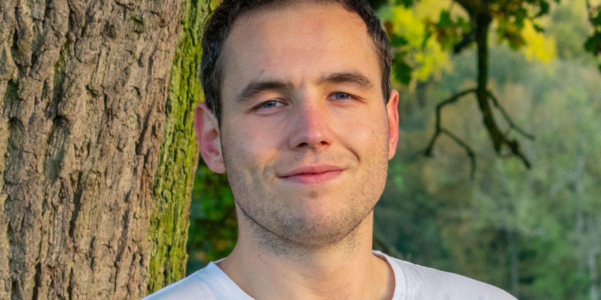 Two jobseekers turn a love of baking and digital marketing into ...